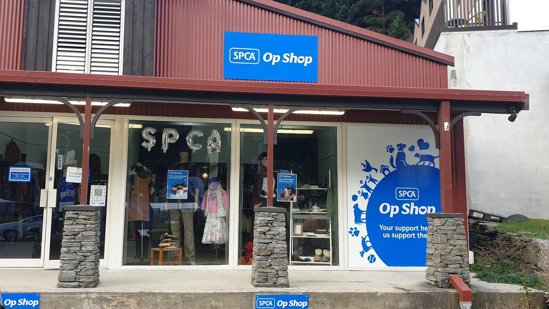 Discover the Best Op Shops in Queenstown | Skyline Blog